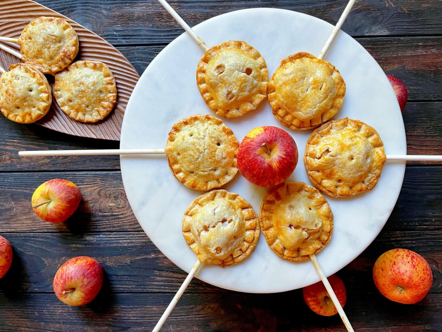 How to make delicious apple pie pops - Dominica Gourmet